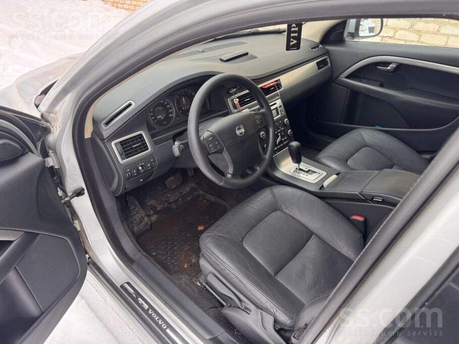 Volvo S80 2007 Daugavpils, ar dzinēja tilpumu 2.40 L un nobraukumu 420 tūkst. km par 3200 €, foto 8 vietnē AUTOMOTO.COM.LV