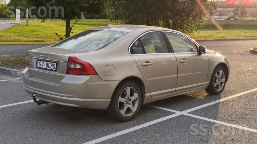 Volvo S80 2007 Rīga, ar dzinēja tilpumu 2.40 L un nobraukumu 399 tūkst. km par 2700 €, foto 7 vietnē AUTOMOTO.COM.LV