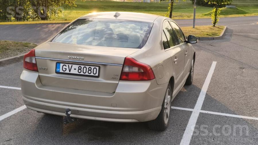 Volvo S80 2007 Rīga, ar dzinēja tilpumu 2.40 L un nobraukumu 399 tūkst. km par 2700 €, foto 8 vietnē AUTOMOTO.COM.LV