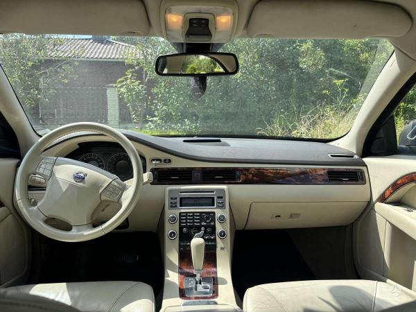 Volvo S80 2007 Viļņa, ar dzinēja tilpumu 2.40 L un nobraukumu 360 tūkst. km par 3630 €, foto 6 vietnē AUTOMOTO.COM.LV