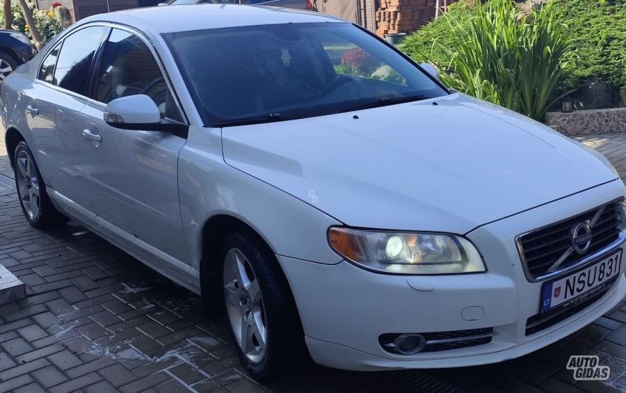 Volvo S80 2007 in Prienai, with an engine capacity of 2.50 L and mileage of 400 thousand km for 2100 €, photo 5 on AUTOMOTO.COM.LV