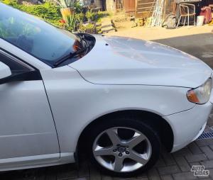 Volvo S80 2007 in Prienai, with an engine capacity of 2.50 L and mileage of 400 thousand km for 2100 €, photo 6 on AUTOMOTO.COM.LV