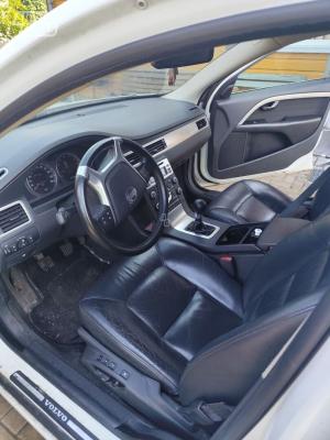 Volvo S80 2007 in Prienai, with an engine capacity of 2.50 L and mileage of 400 thousand km for 2100 €, photo 10 on AUTOMOTO.COM.LV