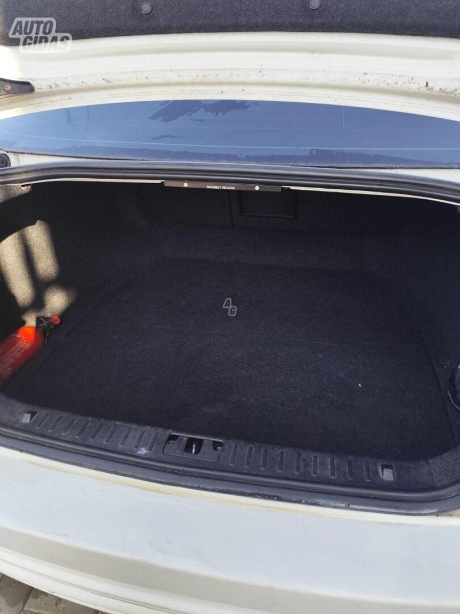 Volvo S80 2007 in Prienai, with an engine capacity of 2.50 L and mileage of 400 thousand km for 2100 €, photo 13 on AUTOMOTO.COM.LV