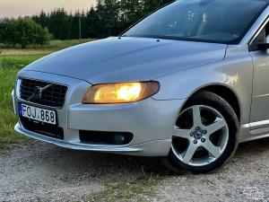 Volvo S80 2007 Viļņa, ar dzinēja tilpumu 2.40 L un nobraukumu 350 tūkst. km par 2850 €, foto 5 vietnē AUTOMOTO.COM.LV