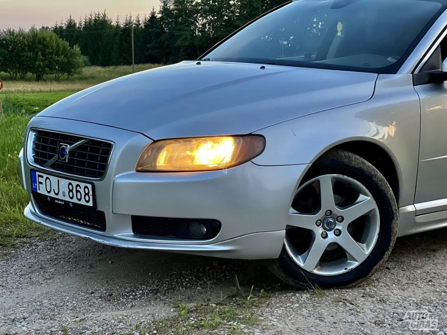 Volvo S80 2007 Viļņa, ar dzinēja tilpumu 2.40 L un nobraukumu 350 tūkst. km par 2850 €, foto 5 vietnē AUTOMOTO.COM.LV