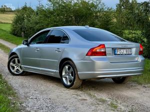 Volvo S80 2007 Viļņa, ar dzinēja tilpumu 2.40 L un nobraukumu 350 tūkst. km par 2850 €, foto 12 vietnē AUTOMOTO.COM.LV