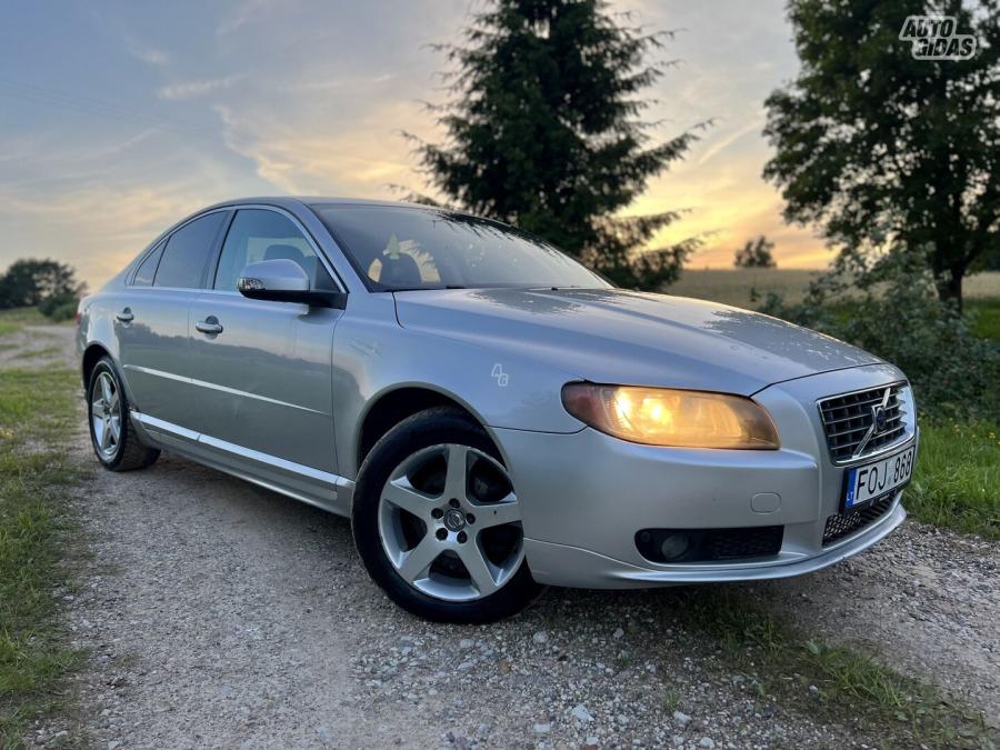 Volvo S80 2007 Viļņa, ar dzinēja tilpumu 2.40 L un nobraukumu 350 tūkst. km par 2850 €, foto 14 vietnē AUTOMOTO.COM.LV