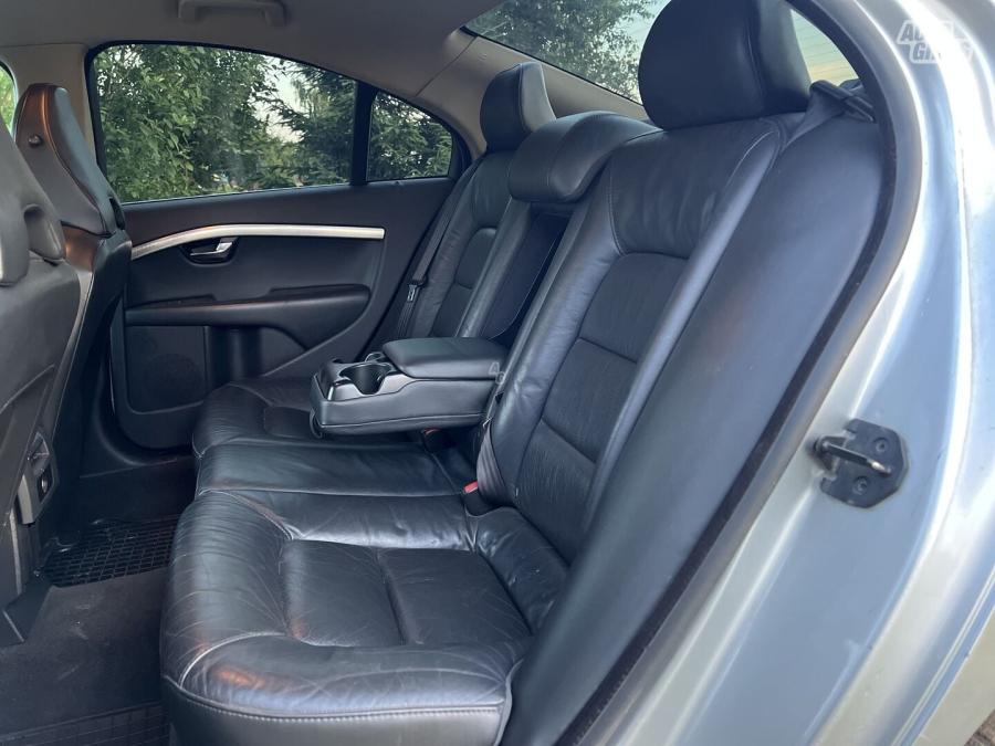 Volvo S80 2007 Viļņa, ar dzinēja tilpumu 2.40 L un nobraukumu 350 tūkst. km par 2850 €, foto 19 vietnē AUTOMOTO.COM.LV