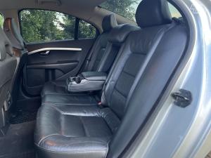 Volvo S80 2007 in Vilnius, with an engine capacity of 2.40 L and mileage of 350 thousand km for 2850 €, photo 19 on AUTOMOTO.COM.LV