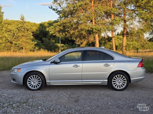 Volvo S80 2007 in Taurage, with an engine capacity of 2.40 L and mileage of 340 thousand km for 2950 €, photo 5 on AUTOMOTO.COM.LV