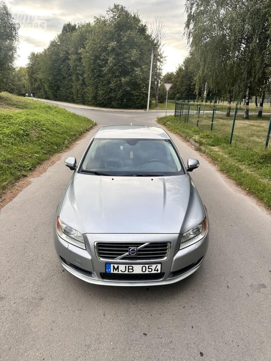 Volvo S80 2007 in Kaunas, with an engine capacity of 2.40 L and mileage of 321 thousand km for 3600 €, photo 4 on AUTOMOTO.COM.LV