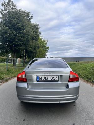 Volvo S80 2007 in Kaunas, with an engine capacity of 2.40 L and mileage of 321 thousand km for 3600 €, photo 9 on AUTOMOTO.COM.LV