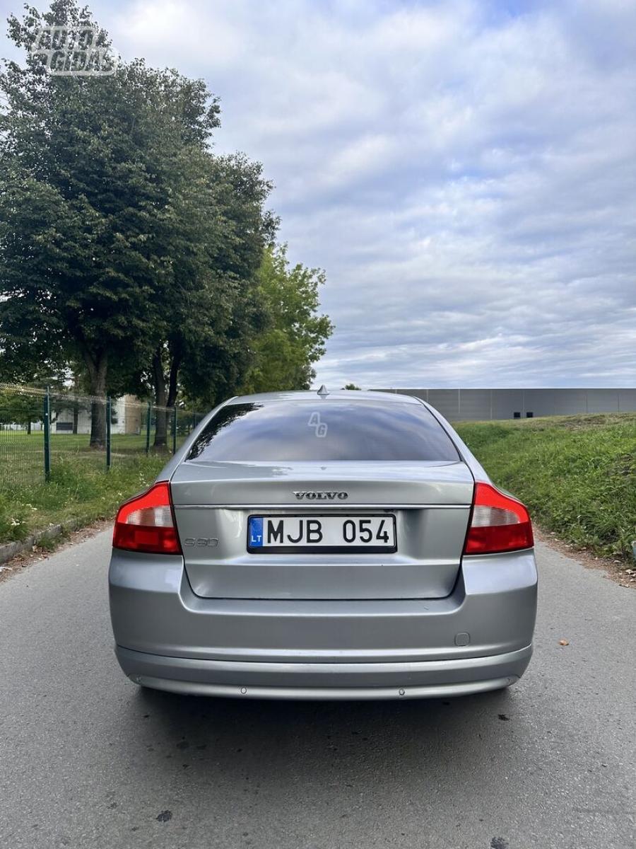 Volvo S80 2007 in Kaunas, with an engine capacity of 2.40 L and mileage of 321 thousand km for 3600 €, photo 9 on AUTOMOTO.COM.LV