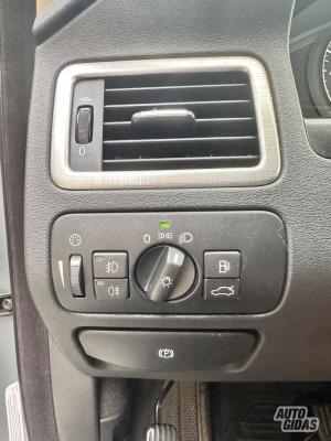 Volvo S80 2007 in Kaunas, with an engine capacity of 2.40 L and mileage of 321 thousand km for 3600 €, photo 16 on AUTOMOTO.COM.LV
