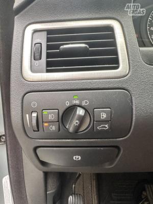 Volvo S80 2007 in Kaunas, with an engine capacity of 2.40 L and mileage of 321 thousand km for 3600 €, photo 17 on AUTOMOTO.COM.LV
