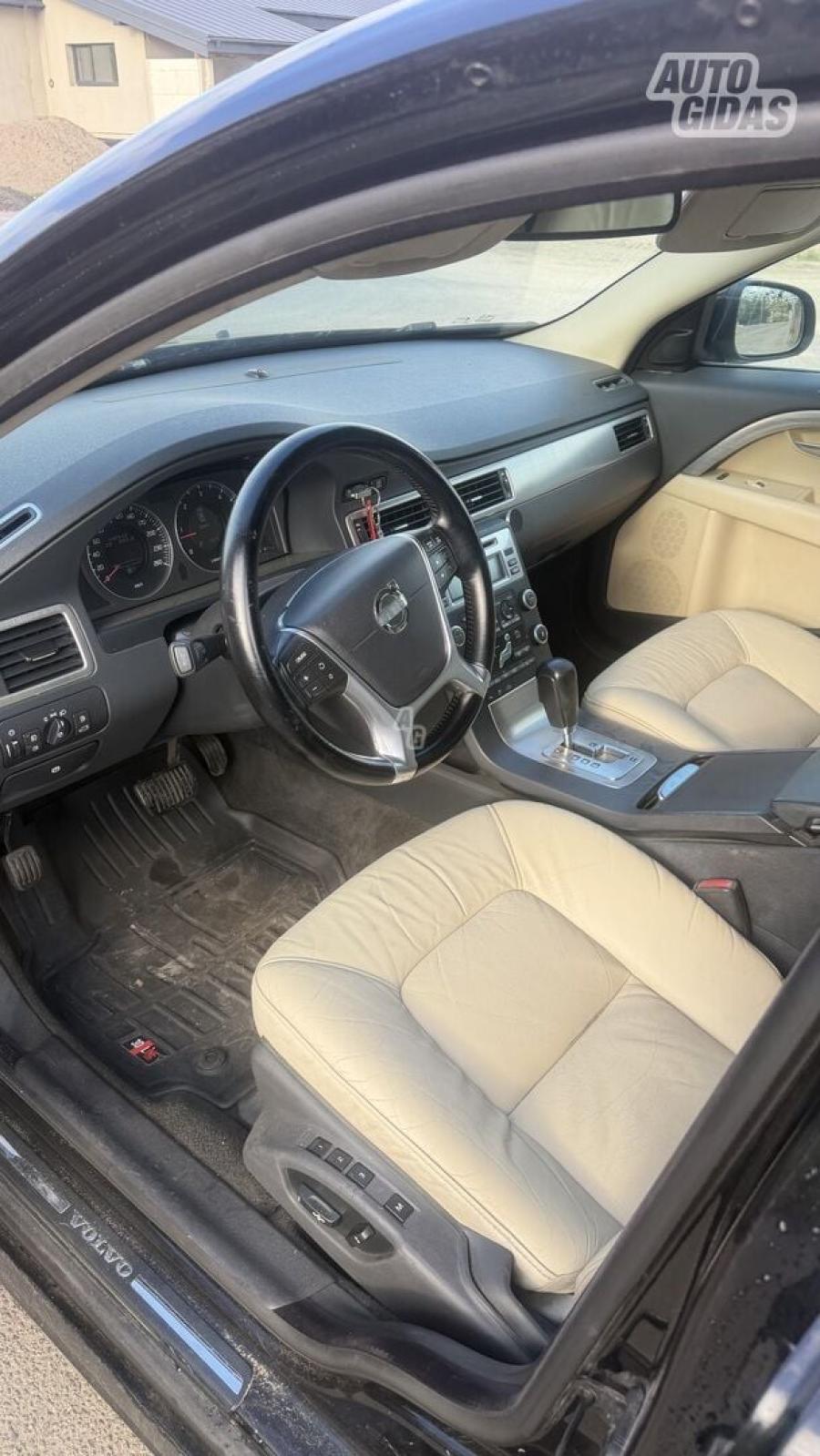 Volvo S80 2007 Viļņa, ar dzinēja tilpumu 2.40 L un nobraukumu 440 tūkst. km par 1800 €, foto 8 vietnē AUTOMOTO.COM.LV