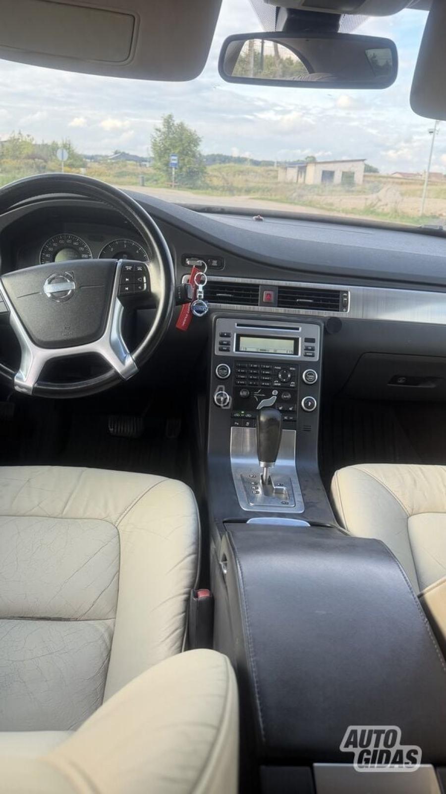 Volvo S80 2007 Viļņa, ar dzinēja tilpumu 2.40 L un nobraukumu 440 tūkst. km par 1800 €, foto 11 vietnē AUTOMOTO.COM.LV