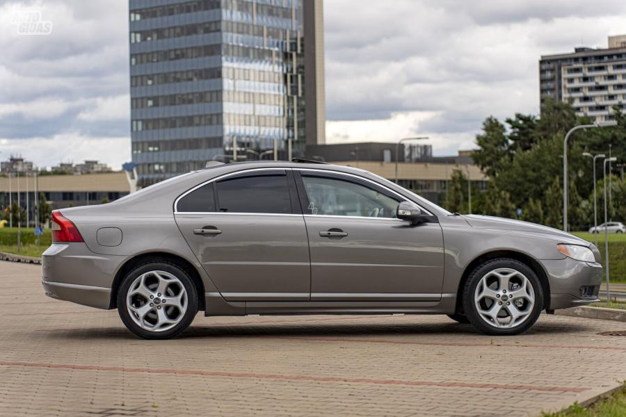 Volvo S80 2007 Viļņa, ar dzinēja tilpumu 2.40 L un nobraukumu 360 tūkst. km par 2850 €, foto 7 vietnē AUTOMOTO.COM.LV