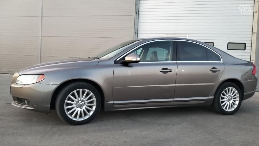 Volvo S80 2007 Viļņa, ar dzinēja tilpumu 2.40 L un nobraukumu 280 tūkst. km par 3450 €, foto 5 vietnē AUTOMOTO.COM.LV