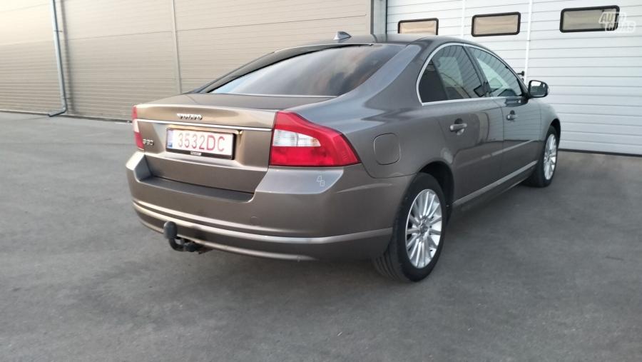 Volvo S80 2007 Viļņa, ar dzinēja tilpumu 2.40 L un nobraukumu 280 tūkst. km par 3450 €, foto 9 vietnē AUTOMOTO.COM.LV
