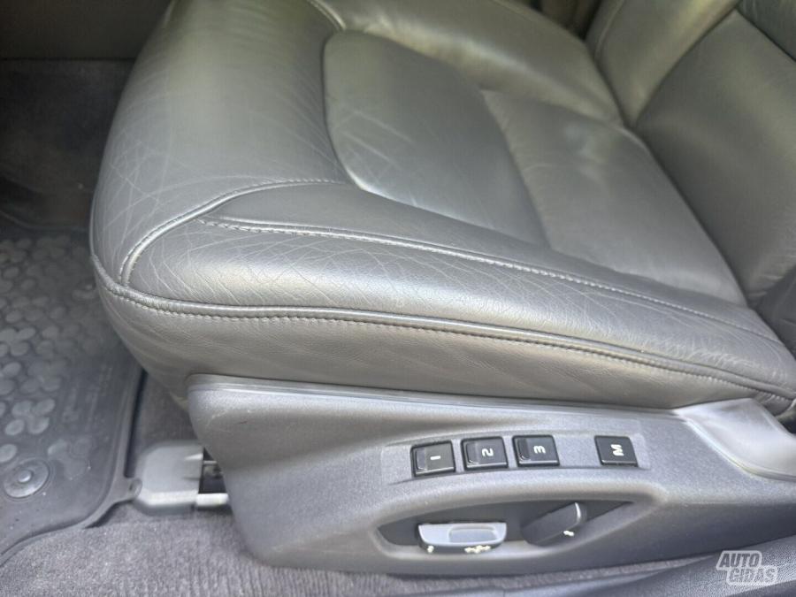 Volvo S80 2007 Viļņa, ar dzinēja tilpumu 2.40 L un nobraukumu 280 tūkst. km par 3450 €, foto 16 vietnē AUTOMOTO.COM.LV