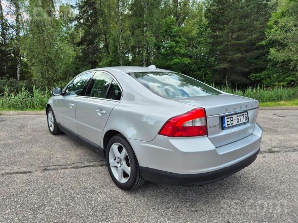 Volvo S80 2008 Valmiera, ar dzinēja tilpumu 2.40 L un nobraukumu 379 tūkst. km par 4900 €, foto 8 vietnē AUTOMOTO.COM.LV