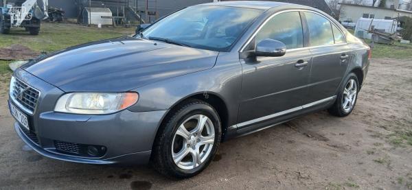 Volvo S80 2008 in Taurage, with an engine capacity of 2.40 L and mileage of 288 thousand km for 2950 €, photo 3 on AUTOMOTO.COM.LV
