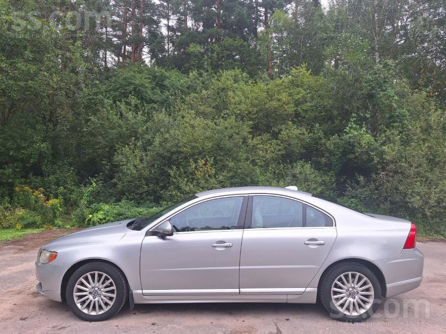 Volvo S80 2008 in Riga, with an engine capacity of 2.40 L and mileage of 240 thousand km for 4888 €, photo 3 on AUTOMOTO.COM.LV