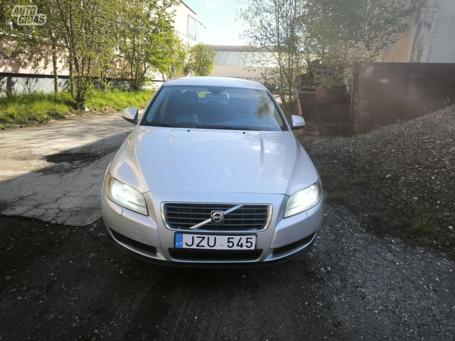 Volvo S80 2008 in Telschi, with an engine capacity of 2.40 L and mileage of 400 thousand km for 1800 €, photo 3 on AUTOMOTO.COM.LV