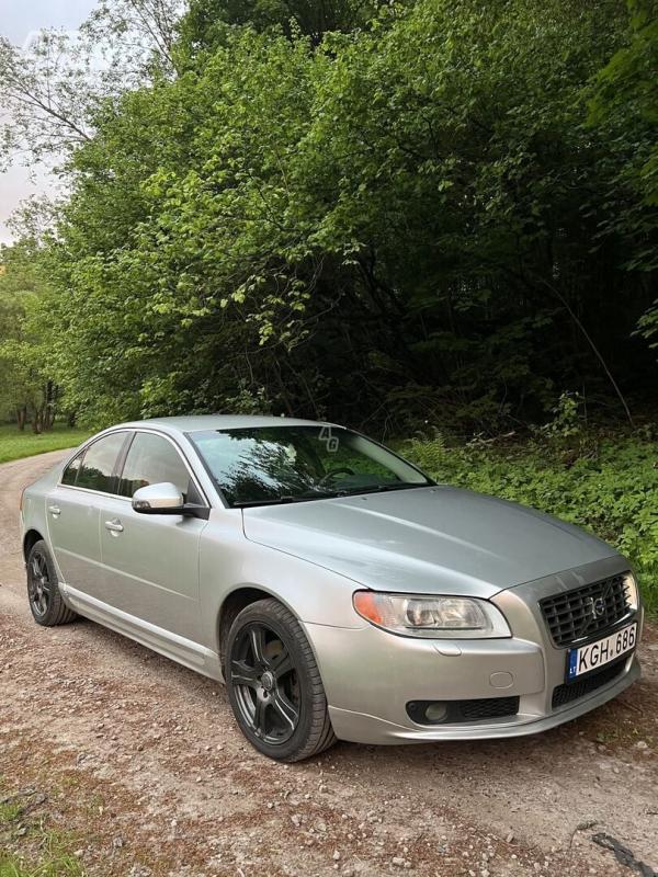 Volvo S80 2008 Viļņa, ar dzinēja tilpumu 2.40 L un nobraukumu 400 tūkst. km par 2400 €, foto 4 vietnē AUTOMOTO.COM.LV