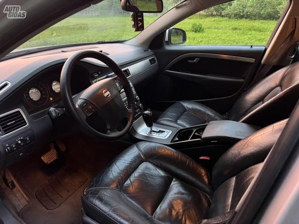 Volvo S80 2008 Viļņa, ar dzinēja tilpumu 2.40 L un nobraukumu 400 tūkst. km par 2400 €, foto 5 vietnē AUTOMOTO.COM.LV