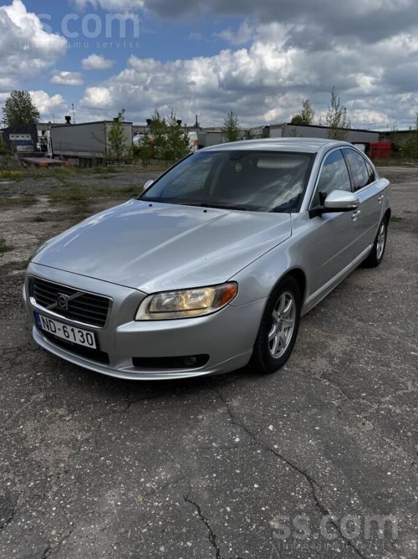 Volvo S80 2008 in Daugavpils, with an engine capacity of 2.40 L and mileage of 286 thousand km for 3900 €, photo 1 on AUTOMOTO.COM.LV