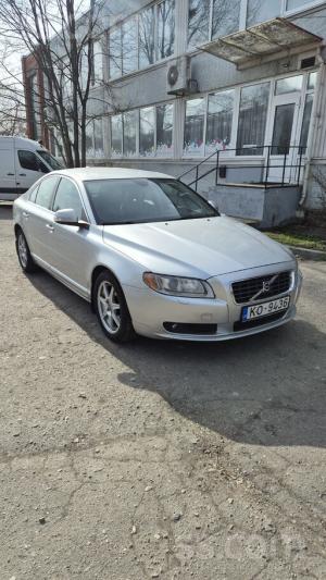 Volvo S80 2008 Rīga, ar dzinēja tilpumu 2.40 L un nobraukumu 290 tūkst. km par 4200 €, foto  vietnē AUTOMOTO.COM.LV