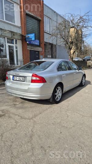 Volvo S80 2008 Rīga, ar dzinēja tilpumu 2.40 L un nobraukumu 290 tūkst. km par 4200 €, foto 5 vietnē AUTOMOTO.COM.LV