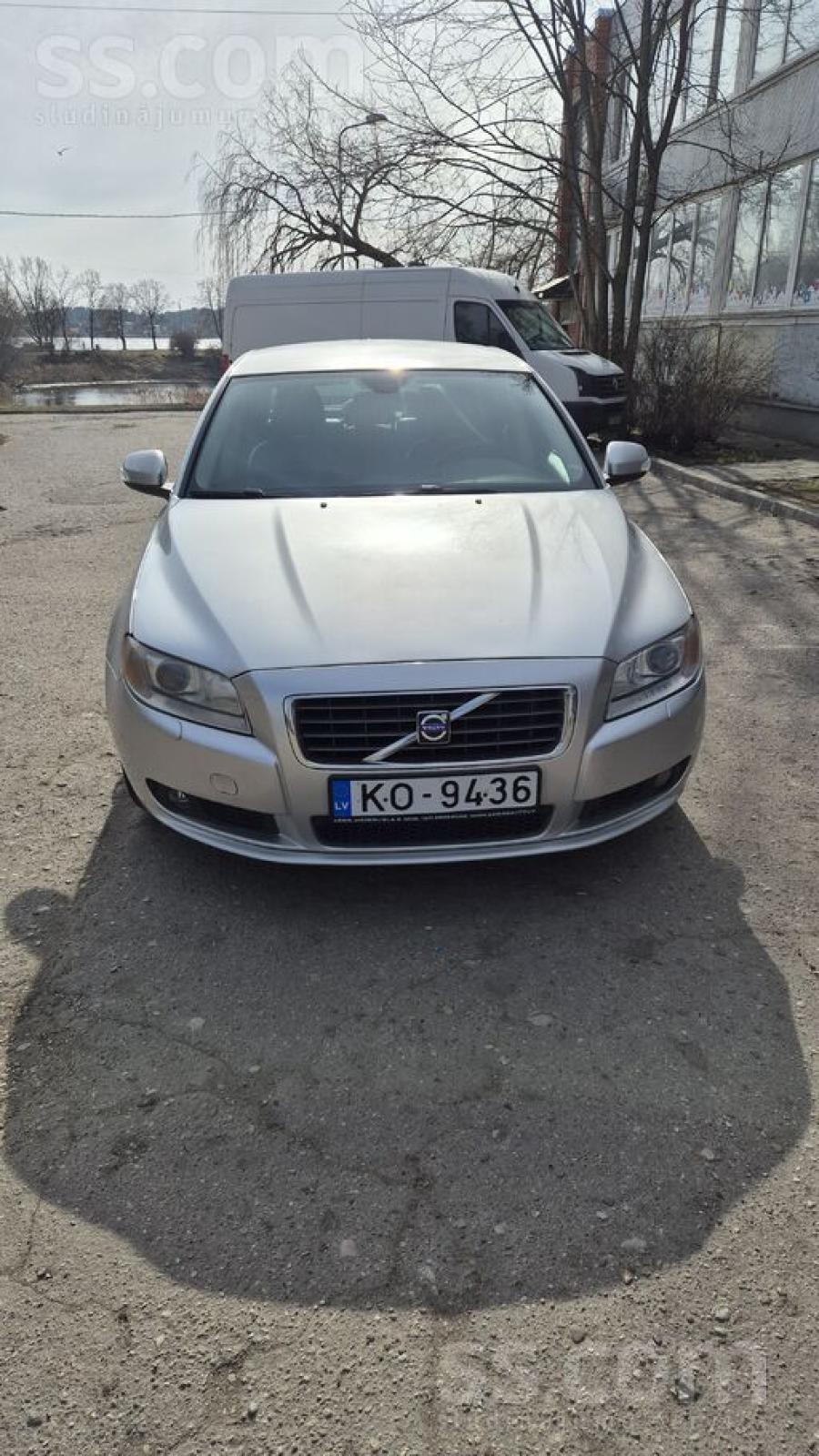 Volvo S80 2008 Rīga, ar dzinēja tilpumu 2.40 L un nobraukumu 290 tūkst. km par 4200 €, foto 6 vietnē AUTOMOTO.COM.LV