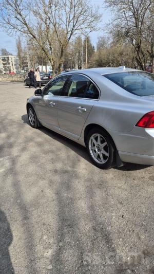 Volvo S80 2008 Rīga, ar dzinēja tilpumu 2.40 L un nobraukumu 290 tūkst. km par 4200 €, foto 8 vietnē AUTOMOTO.COM.LV