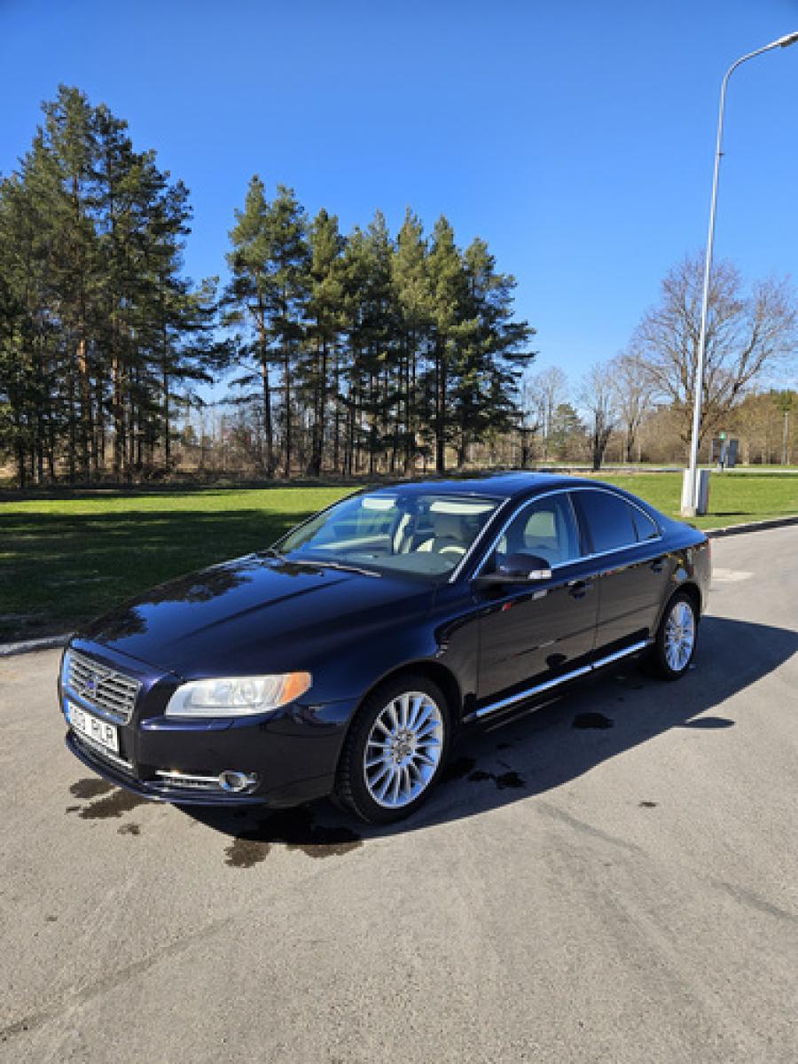 Volvo S80 2008 Narva, ar dzinēja tilpumu 2.40 L un nobraukumu 290 tūkst. km par 5500 €, foto 3 vietnē AUTOMOTO.COM.LV