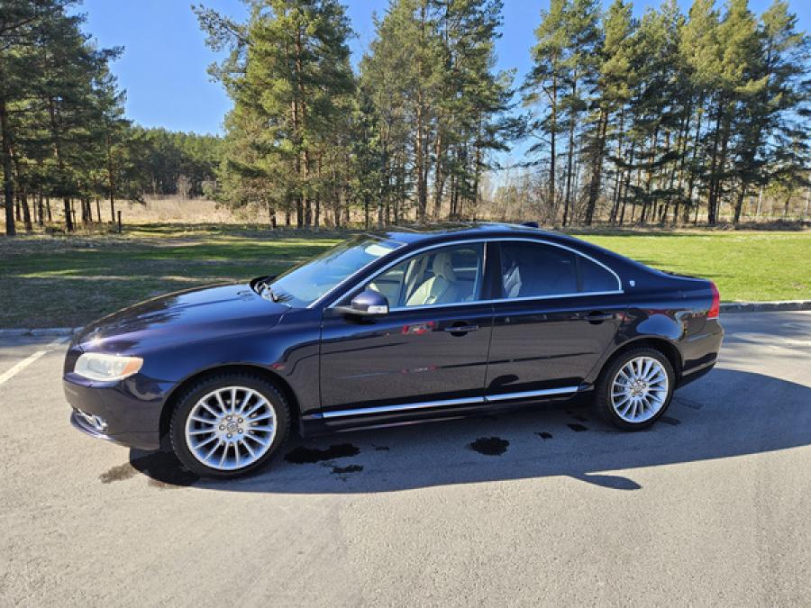 Volvo S80 2008 Narva, ar dzinēja tilpumu 2.40 L un nobraukumu 290 tūkst. km par 5500 €, foto 4 vietnē AUTOMOTO.COM.LV