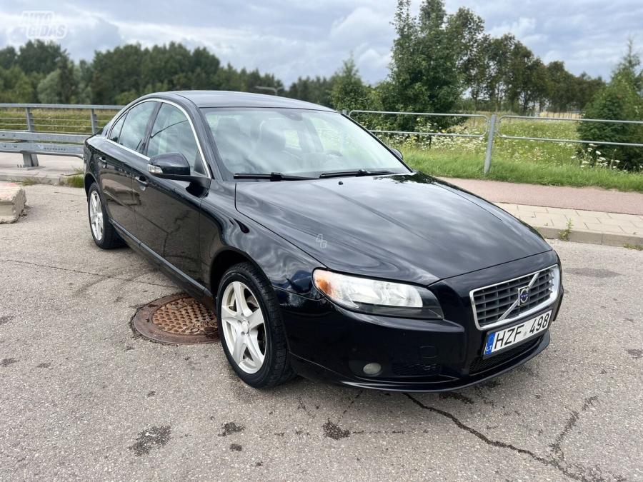 Volvo S80 2008 in Vilnius, with an engine capacity of 2.40 L and mileage of 405 thousand km for 3000 €, photo 4 on AUTOMOTO.COM.LV