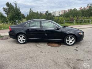 Volvo S80 2008 in Vilnius, with an engine capacity of 2.40 L and mileage of 405 thousand km for 3000 €, photo 5 on AUTOMOTO.COM.LV