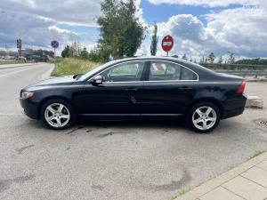 Volvo S80 2008 in Vilnius, with an engine capacity of 2.40 L and mileage of 405 thousand km for 3000 €, photo 9 on AUTOMOTO.COM.LV