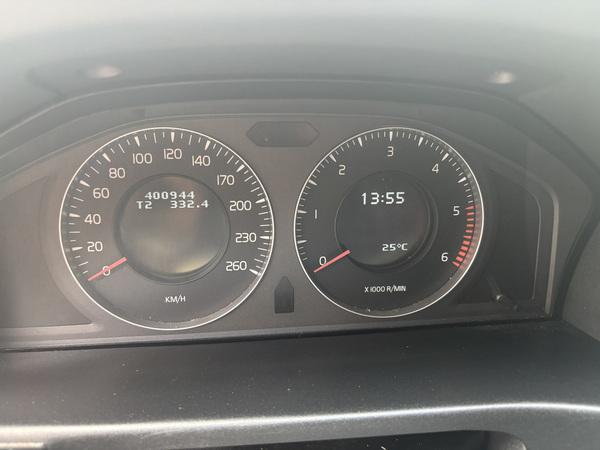 Volvo S80 2008 Rapla, ar dzinēja tilpumu 2.40 L un nobraukumu 393 tūkst. km par 4900 €, foto 3 vietnē AUTOMOTO.COM.LV