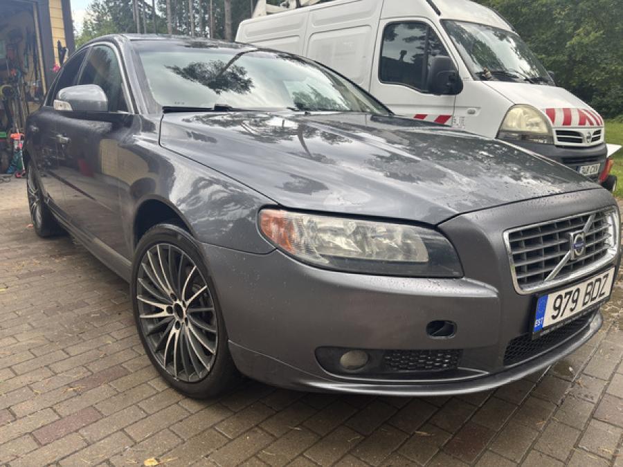Volvo S80 2008 in Rapla, with an engine capacity of 2.40 L and mileage of 393 thousand km for 4900 €, photo 5 on AUTOMOTO.COM.LV