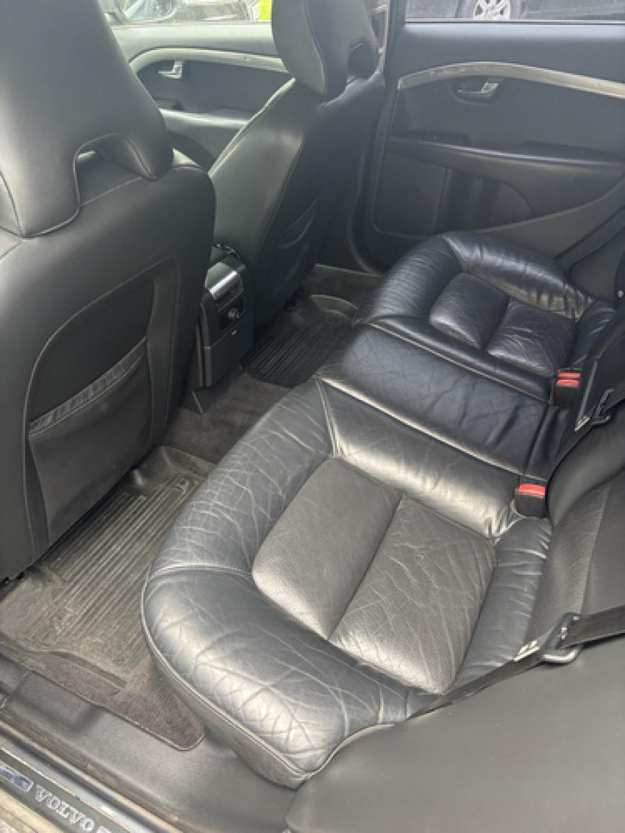 Volvo S80 2008 in Rapla, with an engine capacity of 2.40 L and mileage of 393 thousand km for 4900 €, photo 7 on AUTOMOTO.COM.LV