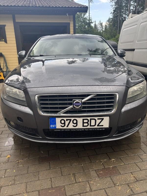 Volvo S80 2008 Rapla, ar dzinēja tilpumu 2.40 L un nobraukumu 393 tūkst. km par 4900 €, foto 7 vietnē AUTOMOTO.COM.LV
