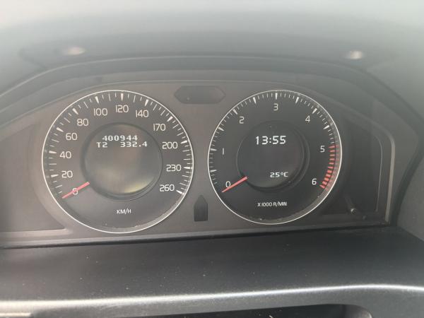 Volvo S80 2008 Rapla, ar dzinēja tilpumu 2.40 L un nobraukumu 393 tūkst. km par 4900 €, foto 9 vietnē AUTOMOTO.COM.LV