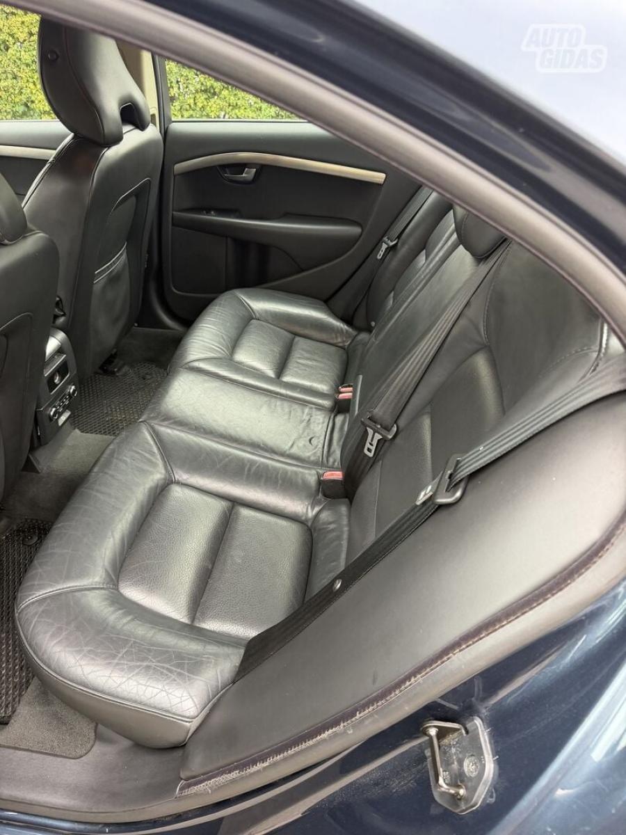 Volvo S80 2008 Klaipėda, ar dzinēja tilpumu 2.40 L un nobraukumu 367 tūkst. km par 3500 €, foto 7 vietnē AUTOMOTO.COM.LV