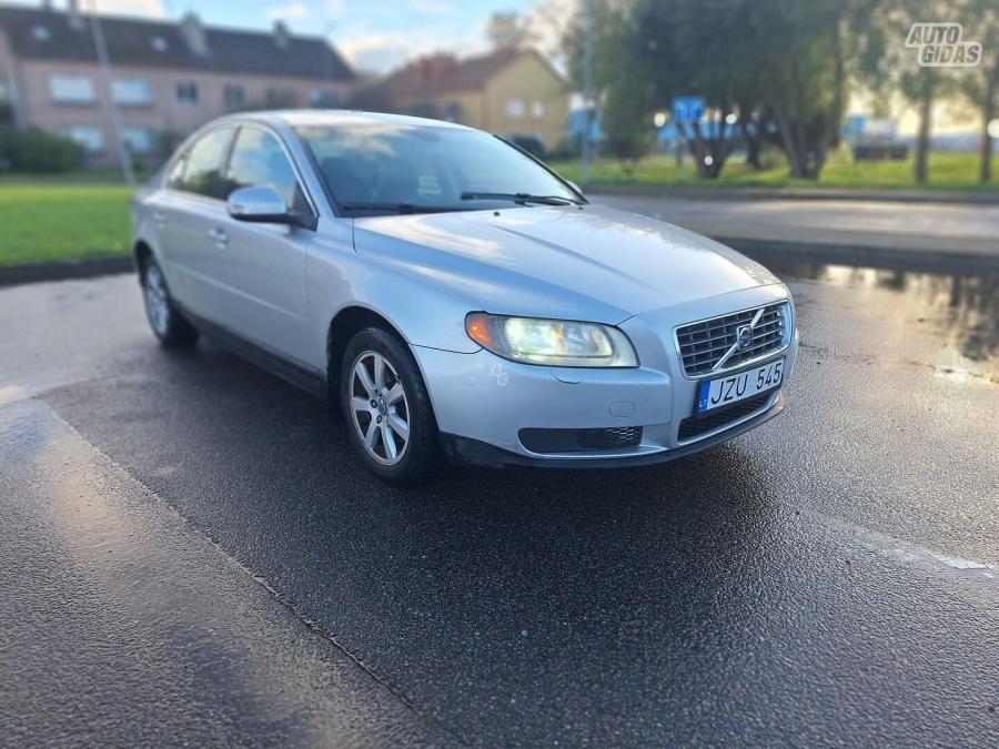 Volvo S80 2008 in Klaipeda, with an engine capacity of 2.40 L and mileage of 0 thousand km for 1400 €, photo 4 on AUTOMOTO.COM.LV