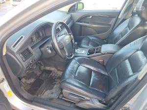 Volvo S80 2008 in Klaipeda, with an engine capacity of 2.40 L and mileage of 0 thousand km for 1400 €, photo 10 on AUTOMOTO.COM.LV
